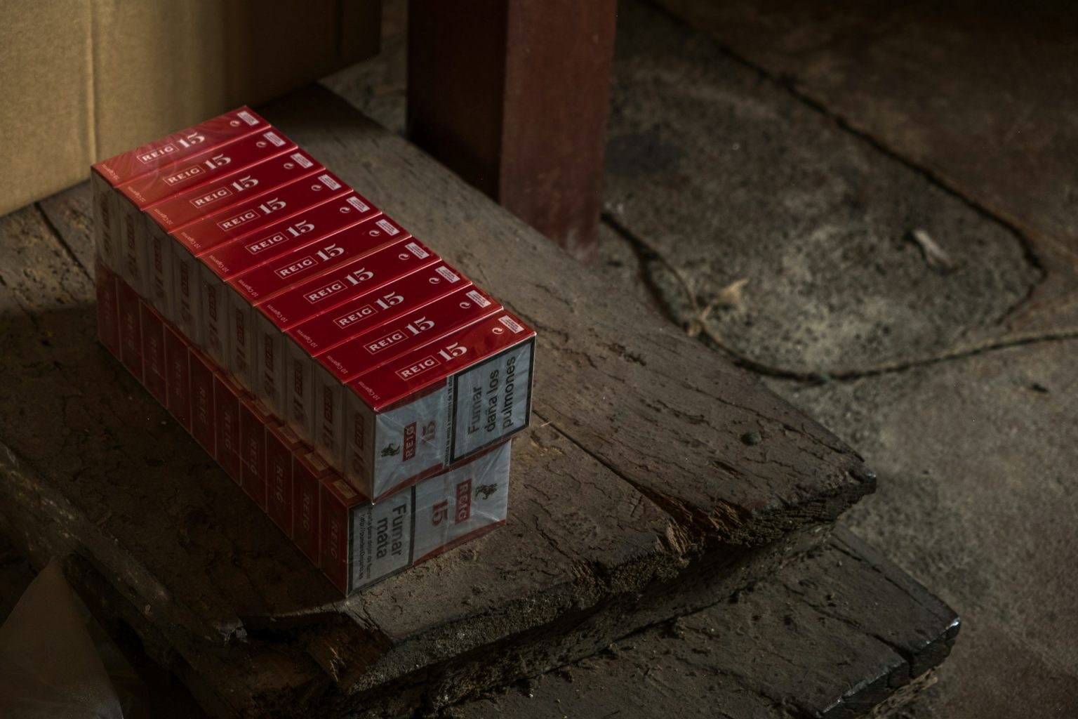 How Long Do Cigarettes Last: Shelf Life and Storage Tips - Discount Smokes